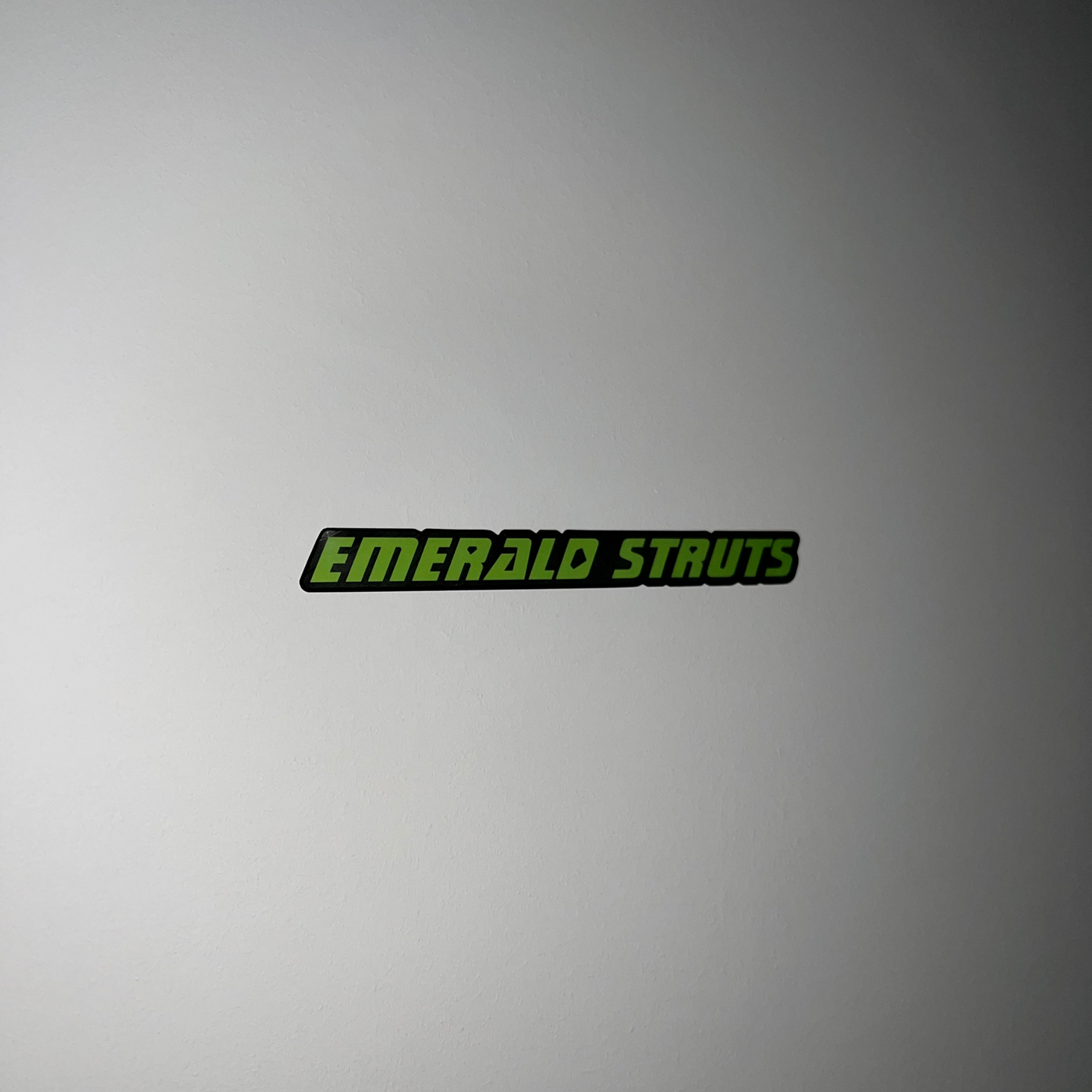 Emerald Struts Glow Sticker (2)