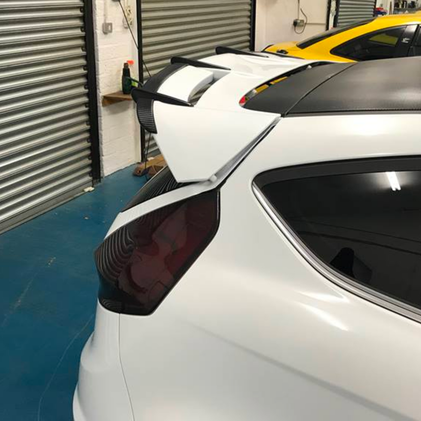 Ford Fiesta MK7 / 7.5 Enhanced Performance Spoiler Risers — Emerald Struts